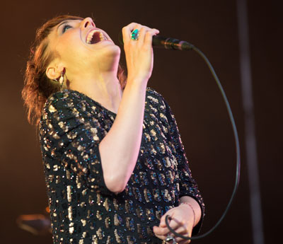 Zaz – Singing in the Rain | 3 songs bonn